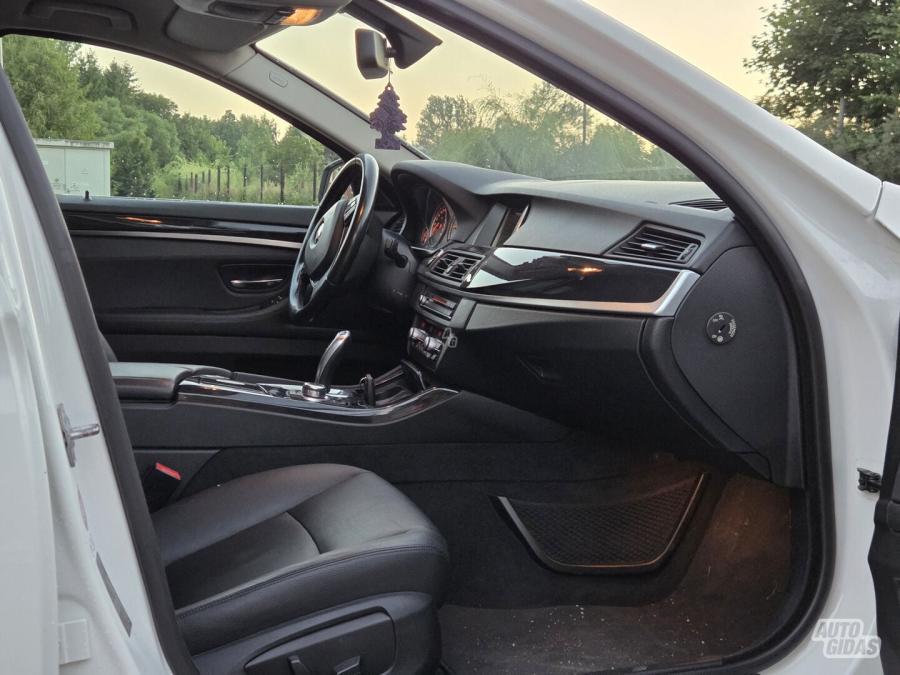 Balts BMW 520 2016 Tauragė, ar dzinēja tilpumu 2.00 L un nobraukumu 279 tūkst. km par 8500 €, foto 12 vietnē AUTOMOTO.COM.LV