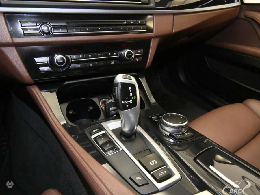 White BMW 520 2017 in Vilnius, with an engine capacity of 2.00 L and mileage of 300 thousand km for 14400 €, photo 28 on AUTOMOTO.COM.LV