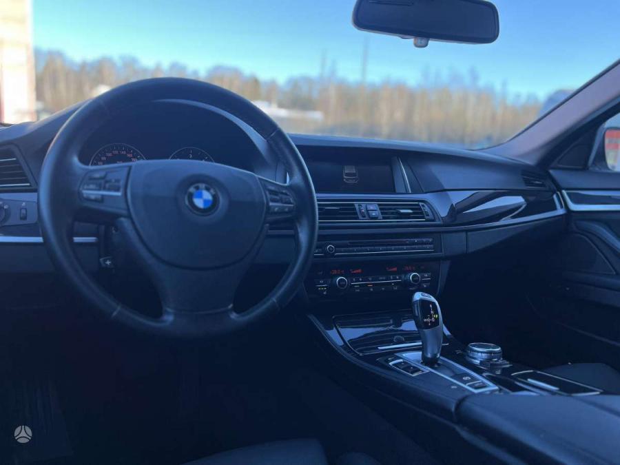 Balts BMW 520 2017 Kauņa, ar dzinēja tilpumu 2.00 L un nobraukumu 246 tūkst. km par 11999 €, foto 11 vietnē AUTOMOTO.COM.LV