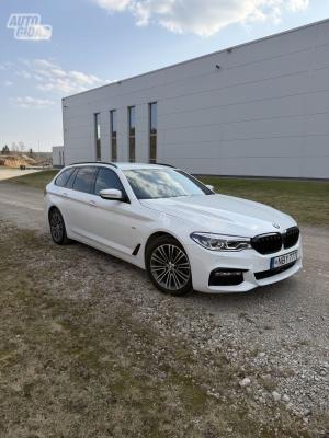 White BMW 520 2017 in Vilnius, with an engine capacity of 2.00 L and mileage of 256 thousand km for 21000 €, photo 4 on AUTOMOTO.COM.LV