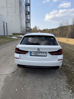 White BMW 520 2017 in Vilnius, with an engine capacity of 2.00 L and mileage of 256 thousand km for 21000 €, photo 5 on AUTOMOTO.COM.LV