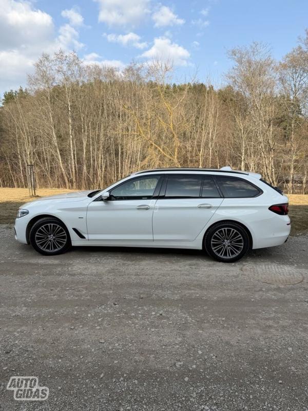 White BMW 520 2017 in Vilnius, with an engine capacity of 2.00 L and mileage of 256 thousand km for 21000 €, photo 6 on AUTOMOTO.COM.LV