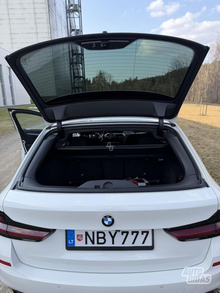 White BMW 520 2017 in Vilnius, with an engine capacity of 2.00 L and mileage of 256 thousand km for 21000 €, photo 12 on AUTOMOTO.COM.LV