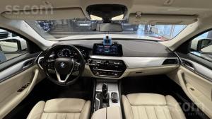 White BMW 520 2017 in Riga, with an engine capacity of 2.00 L and mileage of 167 thousand km for 15990 €, photo 15 on AUTOMOTO.COM.LV