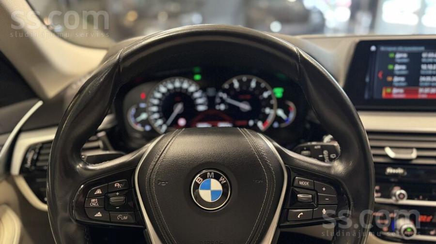 White BMW 520 2017 in Riga, with an engine capacity of 2.00 L and mileage of 167 thousand km for 15990 €, photo 24 on AUTOMOTO.COM.LV