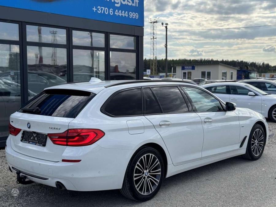 Balts BMW 520 2017 Viļņa, ar dzinēja tilpumu 2.00 L un nobraukumu 244 tūkst. km par 15950 €, foto 5 vietnē AUTOMOTO.COM.LV