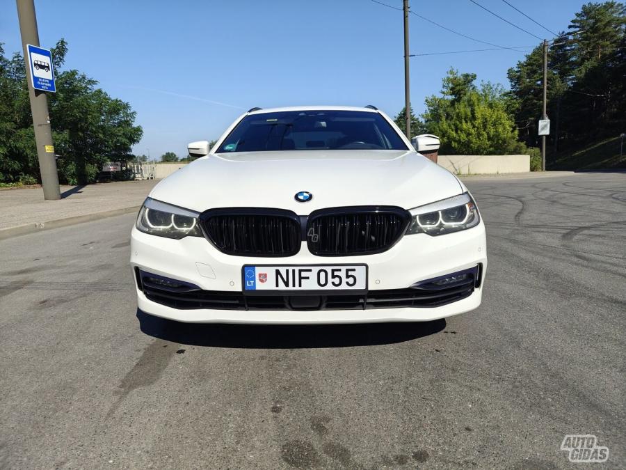 White BMW 520 2017 in Kaunas, with an engine capacity of 2.00 L and mileage of 217 thousand km for 16900 €, photo 1 on AUTOMOTO.COM.LV
