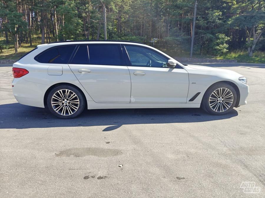 White BMW 520 2017 in Kaunas, with an engine capacity of 2.00 L and mileage of 217 thousand km for 16900 €, photo 8 on AUTOMOTO.COM.LV
