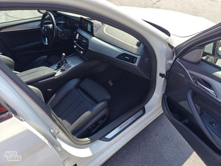 White BMW 520 2017 in Kaunas, with an engine capacity of 2.00 L and mileage of 217 thousand km for 16900 €, photo 10 on AUTOMOTO.COM.LV
