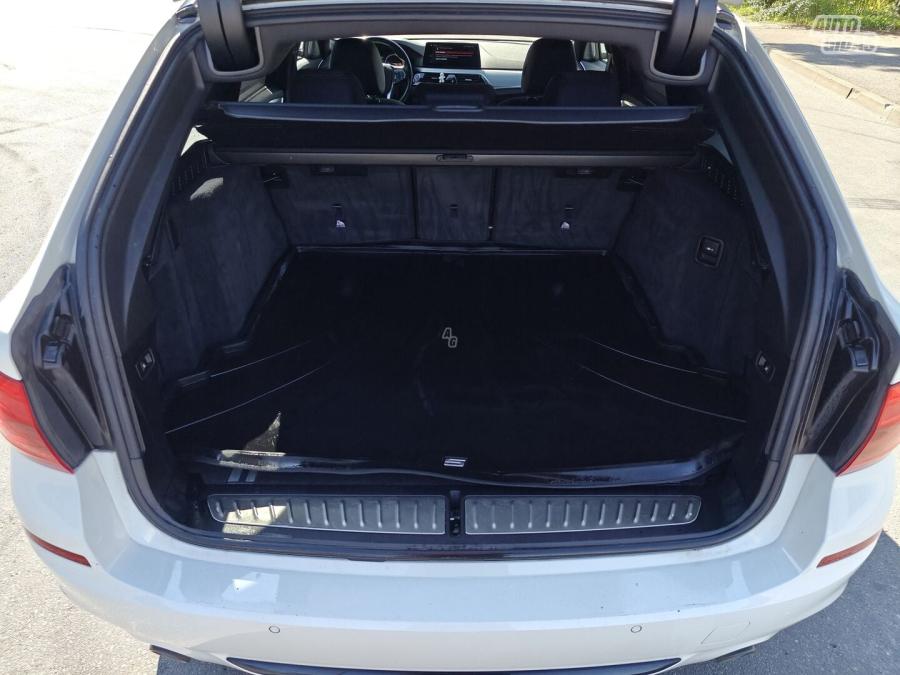 White BMW 520 2017 in Kaunas, with an engine capacity of 2.00 L and mileage of 217 thousand km for 16900 €, photo 12 on AUTOMOTO.COM.LV