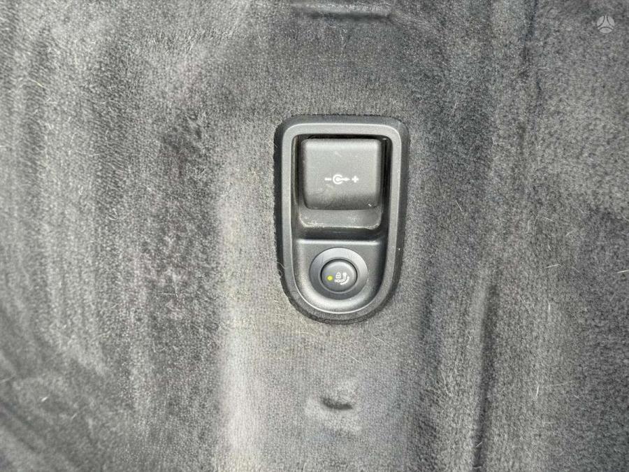 Balts BMW 520 2017 Viļņa, ar dzinēja tilpumu 2.00 L un nobraukumu 244 tūkst. km par 15950 €, foto 24 vietnē AUTOMOTO.COM.LV