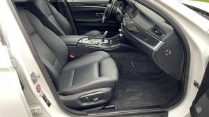 Balts BMW 520 2017 Marijampole, ar dzinēja tilpumu 2.00 L un nobraukumu 294 tūkst. km par 10490 €, foto 42 vietnē AUTOMOTO.COM.LV