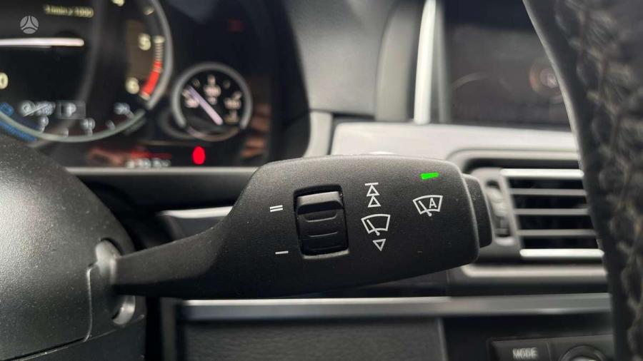 Balts BMW 520 2017 Marijampole, ar dzinēja tilpumu 2.00 L un nobraukumu 294 tūkst. km par 10490 €, foto 44 vietnē AUTOMOTO.COM.LV