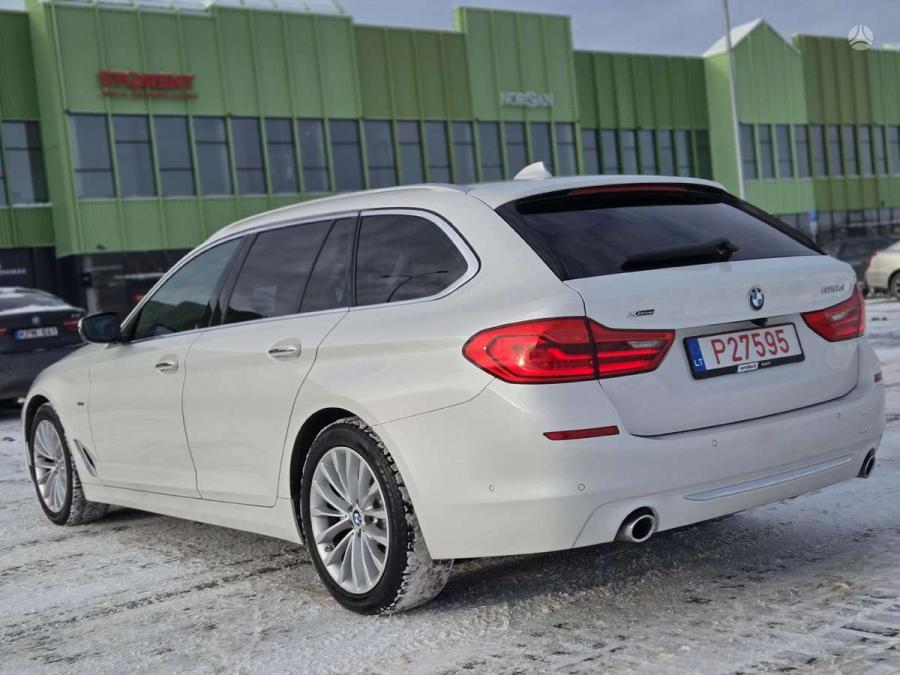 White BMW 520 2018 in Vilnius, with an engine capacity of 2.00 L and mileage of 331 thousand km for 16750 €, photo 6 on AUTOMOTO.COM.LV