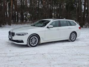 White BMW 520 2018 in Kaunas, with an engine capacity of 2.00 L and mileage of 285 thousand km for 14899 €, photo  on AUTOMOTO.COM.LV
