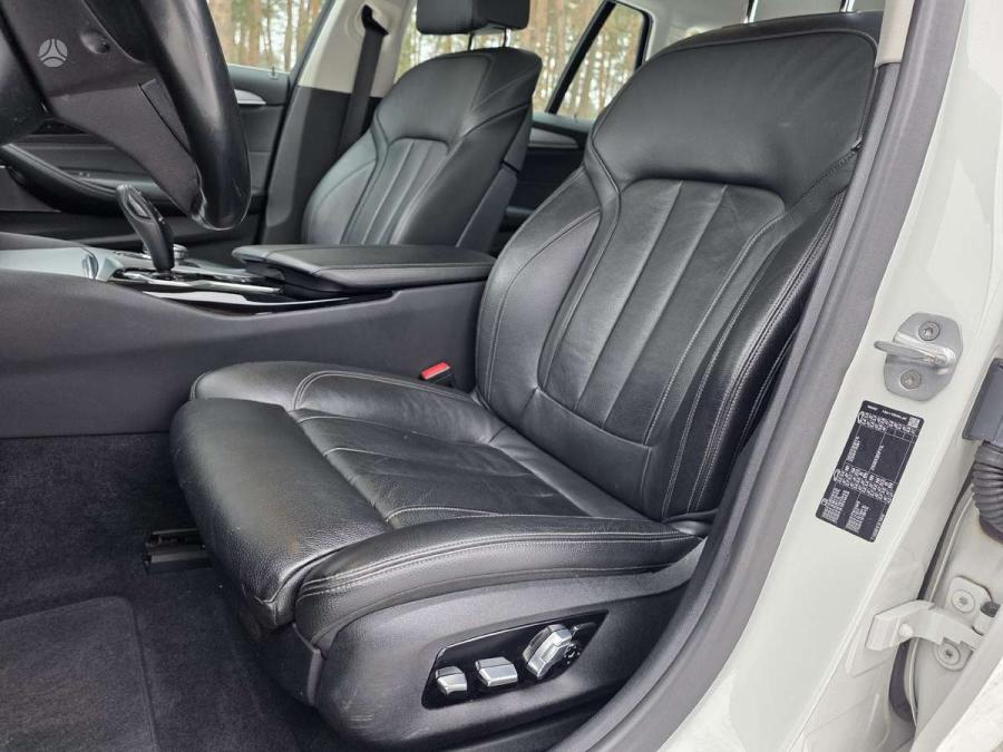 White BMW 520 2018 in Kaunas, with an engine capacity of 2.00 L and mileage of 285 thousand km for 14899 €, photo 16 on AUTOMOTO.COM.LV