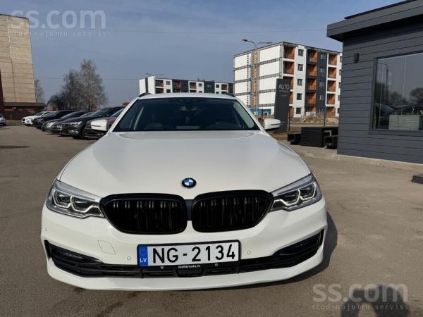 Белый БМВ 520 2018 в Елгава, объемом двигателя 2.00 л и пробегом 215 тыс. км за 17000 €, фото 2 на AUTOMOTO.COM.LV