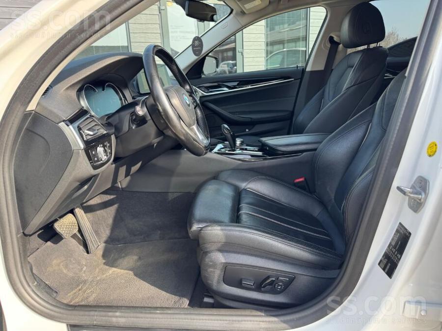 White BMW 520 2018 in Jelgava, with an engine capacity of 2.00 L and mileage of 215 thousand km for 17000 €, photo 19 on AUTOMOTO.COM.LV