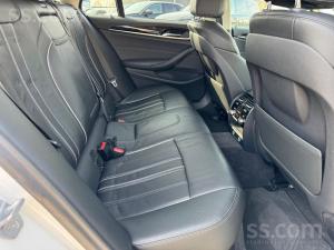 White BMW 520 2018 in Jelgava, with an engine capacity of 2.00 L and mileage of 215 thousand km for 17000 €, photo 21 on AUTOMOTO.COM.LV
