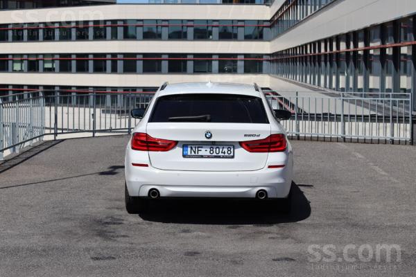 White BMW 520 2018 in Riga, with an engine capacity of 2.00 L and mileage of 278 thousand km for 14980 €, photo 5 on AUTOMOTO.COM.LV