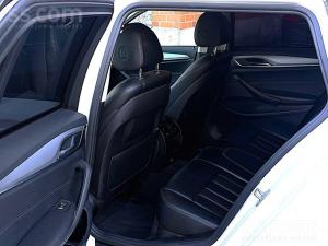 White BMW 520 2018 in Riga, with an engine capacity of 2.00 L and mileage of 278 thousand km for 14980 €, photo 10 on AUTOMOTO.COM.LV
