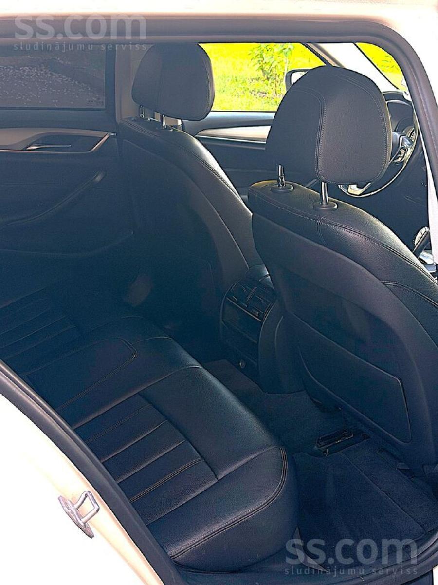 White BMW 520 2018 in Riga, with an engine capacity of 2.00 L and mileage of 278 thousand km for 14980 €, photo 11 on AUTOMOTO.COM.LV
