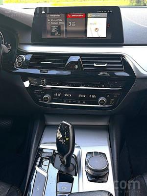 White BMW 520 2018 in Riga, with an engine capacity of 2.00 L and mileage of 278 thousand km for 14980 €, photo 13 on AUTOMOTO.COM.LV