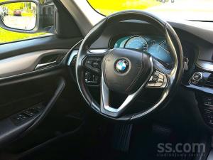 White BMW 520 2018 in Riga, with an engine capacity of 2.00 L and mileage of 278 thousand km for 14980 €, photo 14 on AUTOMOTO.COM.LV