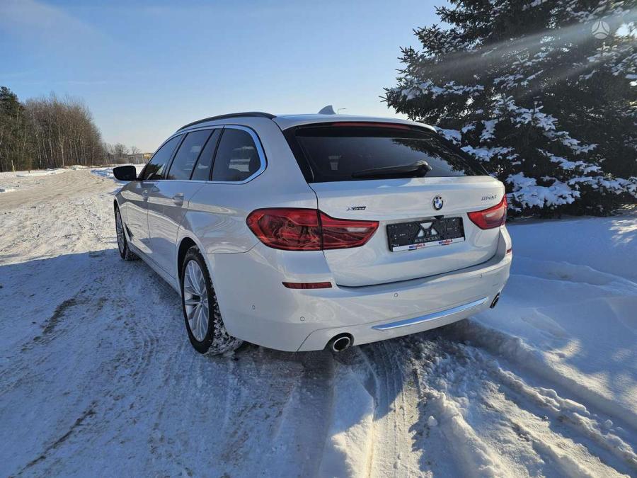 Balts BMW 520 2019 Kauņa, ar dzinēja tilpumu 2.00 L un nobraukumu 341 tūkst. km par 15500 €, foto 5 vietnē AUTOMOTO.COM.LV