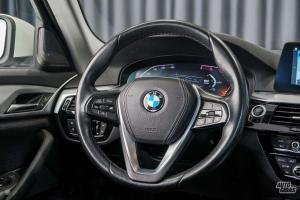 Balts BMW 520 2019 Marijampole, ar dzinēja tilpumu 2.00 L un nobraukumu 144 tūkst. km par 18450 €, foto 20 vietnē AUTOMOTO.COM.LV