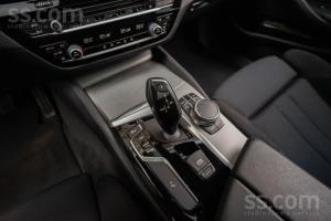 Balts BMW 520 2019 Rīga, ar dzinēja tilpumu 2.00 L un nobraukumu 218 tūkst. km par 18990 €, foto 21 vietnē AUTOMOTO.COM.LV