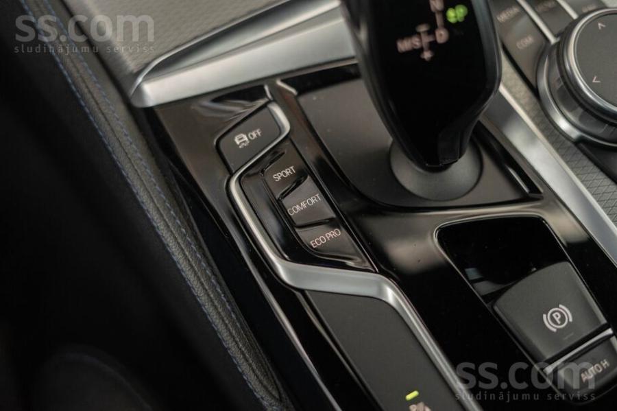 Balts BMW 520 2019 Rīga, ar dzinēja tilpumu 2.00 L un nobraukumu 218 tūkst. km par 18990 €, foto 23 vietnē AUTOMOTO.COM.LV