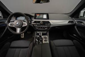 Balts BMW 520 2019 Rīga, ar dzinēja tilpumu 2.00 L un nobraukumu 218 tūkst. km par 18990 €, foto 19 vietnē AUTOMOTO.COM.LV