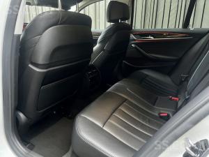 Balts BMW 520 2019 Valmiera, ar dzinēja tilpumu 2.00 L un nobraukumu 264 tūkst. km par 17950 €, foto 13 vietnē AUTOMOTO.COM.LV