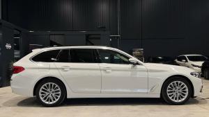 Balts BMW 520 2019 Rīga, ar dzinēja tilpumu 2.00 L un nobraukumu 267 tūkst. km par 18490 €, foto 8 vietnē AUTOMOTO.COM.LV