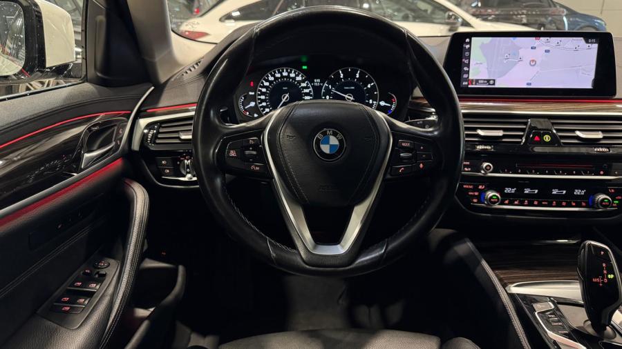 Balts BMW 520 2019 Rīga, ar dzinēja tilpumu 2.00 L un nobraukumu 267 tūkst. km par 18490 €, foto 12 vietnē AUTOMOTO.COM.LV