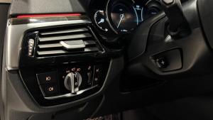 Balts BMW 520 2019 Rīga, ar dzinēja tilpumu 2.00 L un nobraukumu 267 tūkst. km par 18490 €, foto 14 vietnē AUTOMOTO.COM.LV
