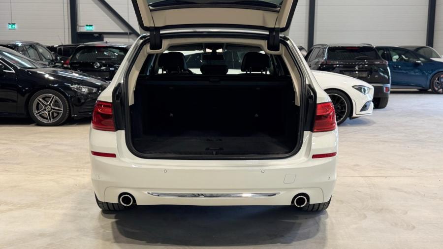Balts BMW 520 2019 Rīga, ar dzinēja tilpumu 2.00 L un nobraukumu 267 tūkst. km par 18490 €, foto 22 vietnē AUTOMOTO.COM.LV