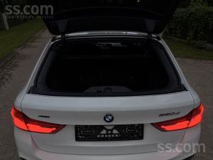 White BMW 520 2019 in Riga, with an engine capacity of 2.00 L and mileage of 0 thousand km for 18850 €, photo 5 on AUTOMOTO.COM.LV