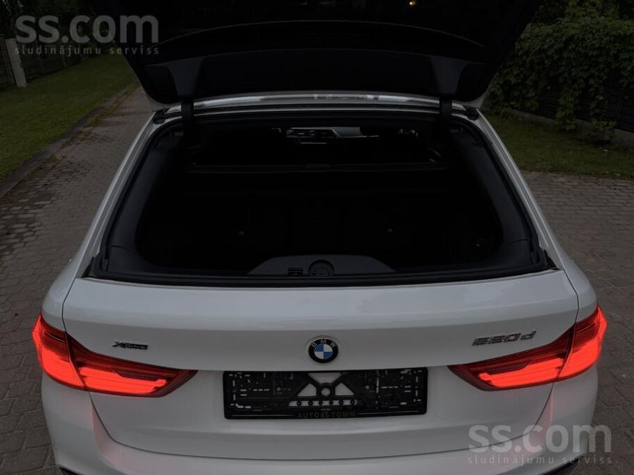 White BMW 520 2019 in Riga, with an engine capacity of 2.00 L and mileage of 0 thousand km for 18850 €, photo 5 on AUTOMOTO.COM.LV