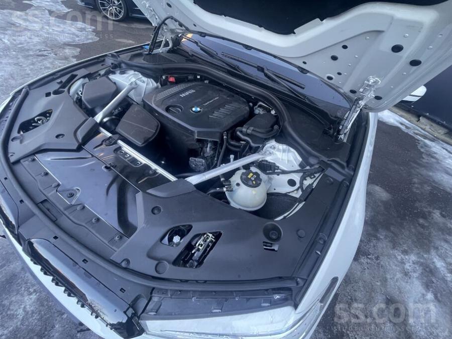 White BMW 520 2019 in Riga, with an engine capacity of 2.00 L and mileage of 0 thousand km for 18850 €, photo 6 on AUTOMOTO.COM.LV