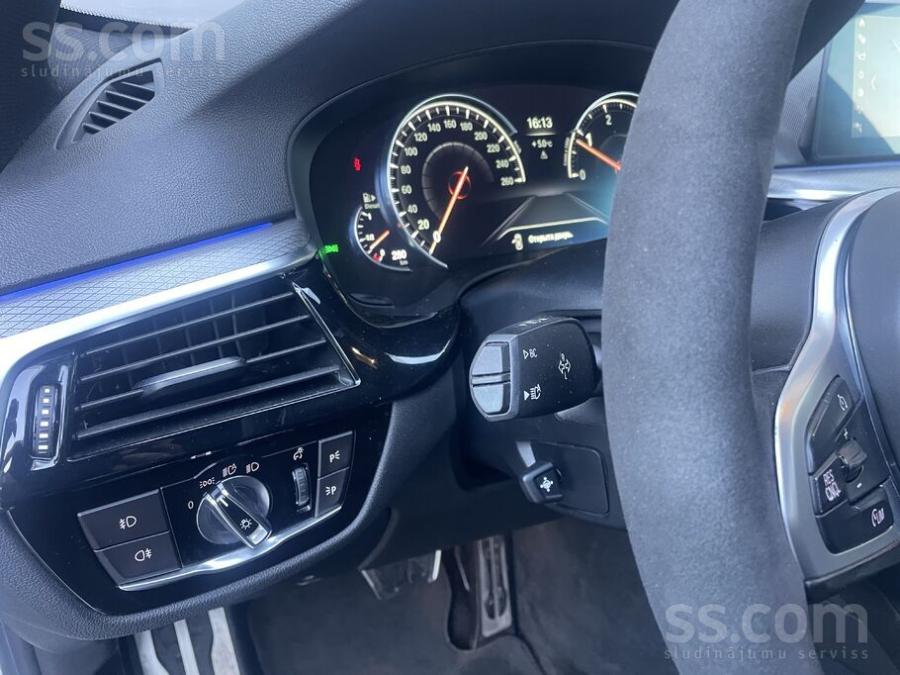 White BMW 520 2019 in Riga, with an engine capacity of 2.00 L and mileage of 0 thousand km for 18850 €, photo 16 on AUTOMOTO.COM.LV