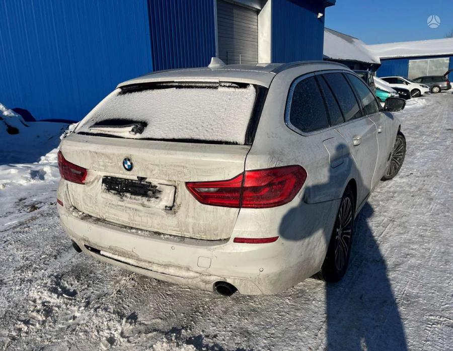 Balts BMW 520 2020 Tauragė, ar dzinēja tilpumu 2.00 L un nobraukumu 222 tūkst. km par 14700 €, foto 3 vietnē AUTOMOTO.COM.LV