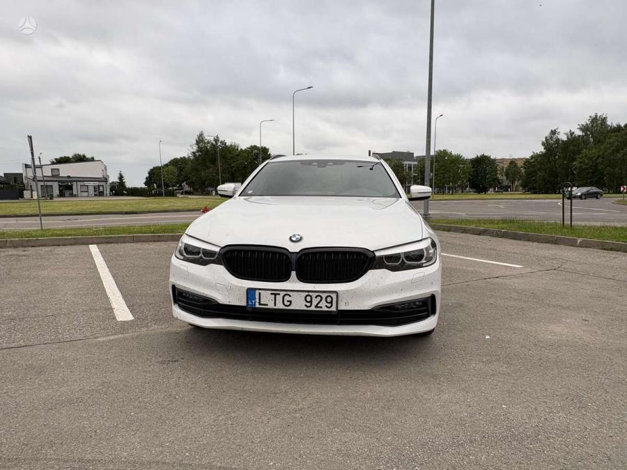 Белый БМВ 520 2020 в Каунас, объемом двигателя 2.00 л и пробегом 208 тыс. км за 18500 €, фото 4 на AUTOMOTO.COM.LV
