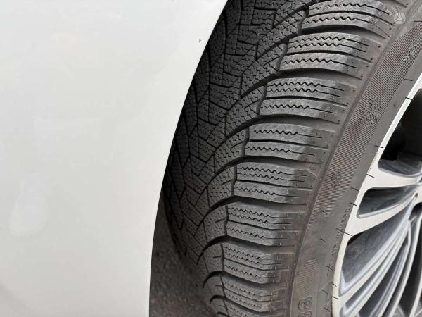 Белый БМВ 520 2020 в Каунас, объемом двигателя 2.00 л и пробегом 208 тыс. км за 18500 €, фото 8 на AUTOMOTO.COM.LV