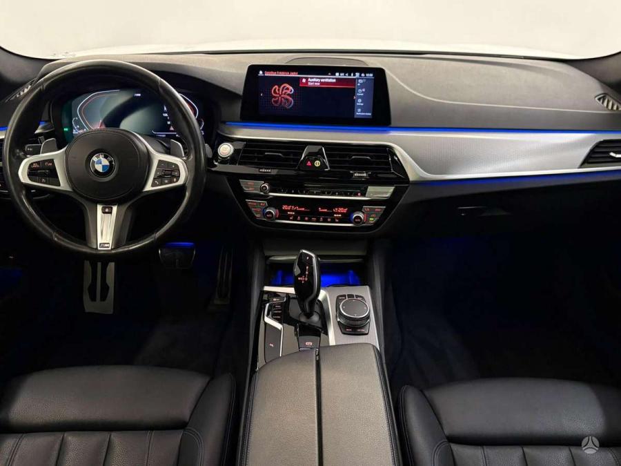 White BMW 520 2020 in Marijampole, with an engine capacity of 2.00 L and mileage of 309 thousand km for 19999 €, photo 22 on AUTOMOTO.COM.LV