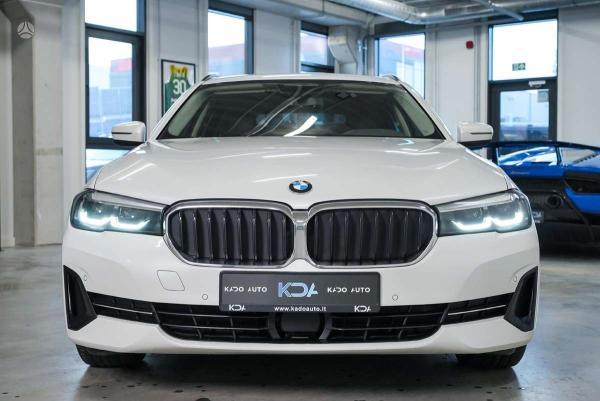 White BMW 520 2021 in Kaunas, with an engine capacity of 2.00 L and mileage of 248 thousand km for 22250 €, photo 4 on AUTOMOTO.COM.LV