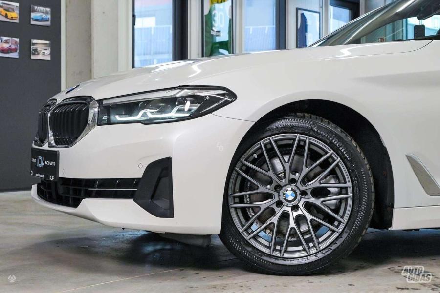 Balts BMW 520 2021 Marijampole, ar dzinēja tilpumu 2.00 L un nobraukumu 248 tūkst. km par 20750 €, foto 7 vietnē AUTOMOTO.COM.LV