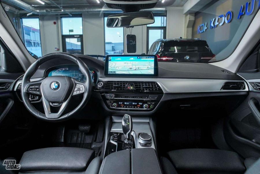 Balts BMW 520 2021 Marijampole, ar dzinēja tilpumu 2.00 L un nobraukumu 248 tūkst. km par 20750 €, foto 18 vietnē AUTOMOTO.COM.LV