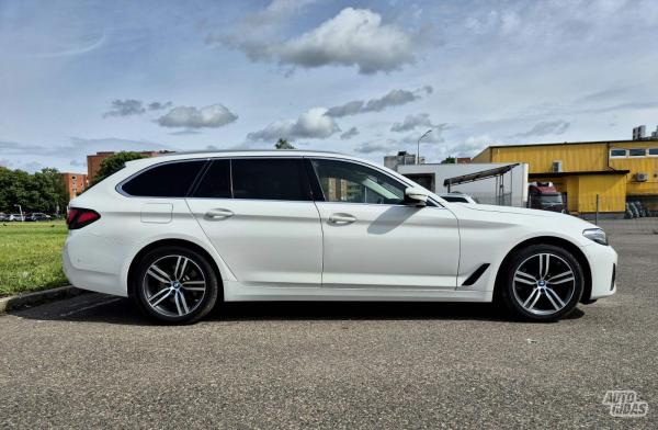White BMW 520 2021 in Siauliai, with an engine capacity of 2.00 L and mileage of 121 thousand km for 22500 €, photo 8 on AUTOMOTO.COM.LV